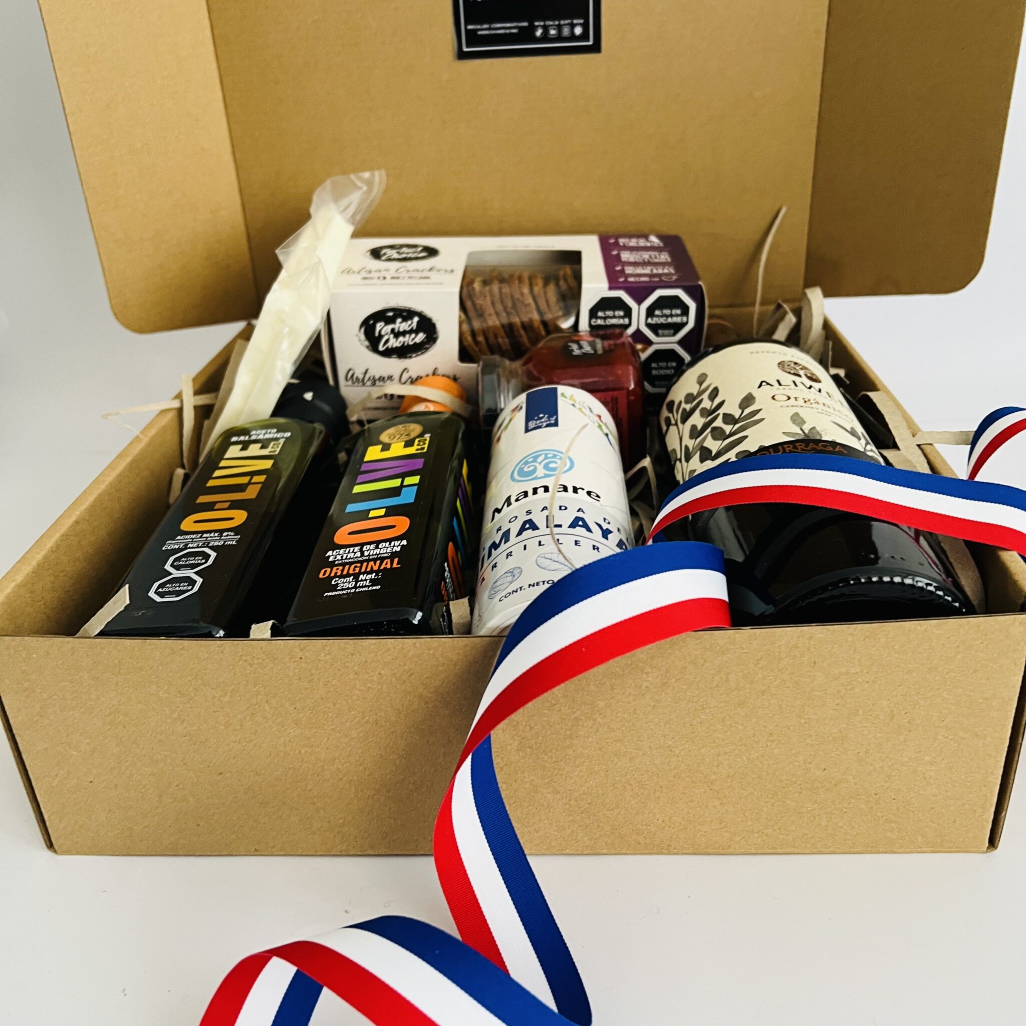 Regalos Dieciocheros Fiestas Patrias 🎉: Set con Vino Orgánico